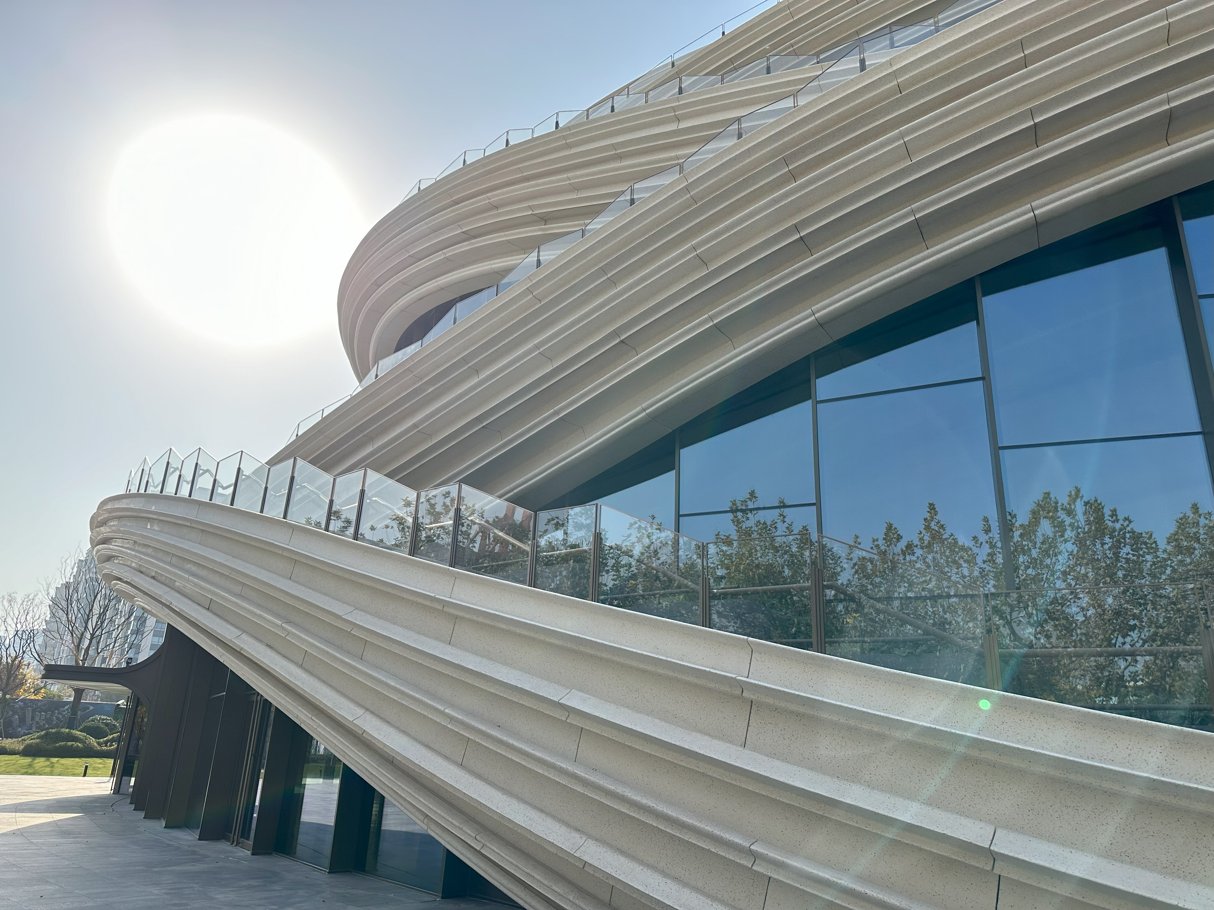 Shanghai West Bund Orbit Gallery by Heatherwick Studio | GRC Cladding | White Hub